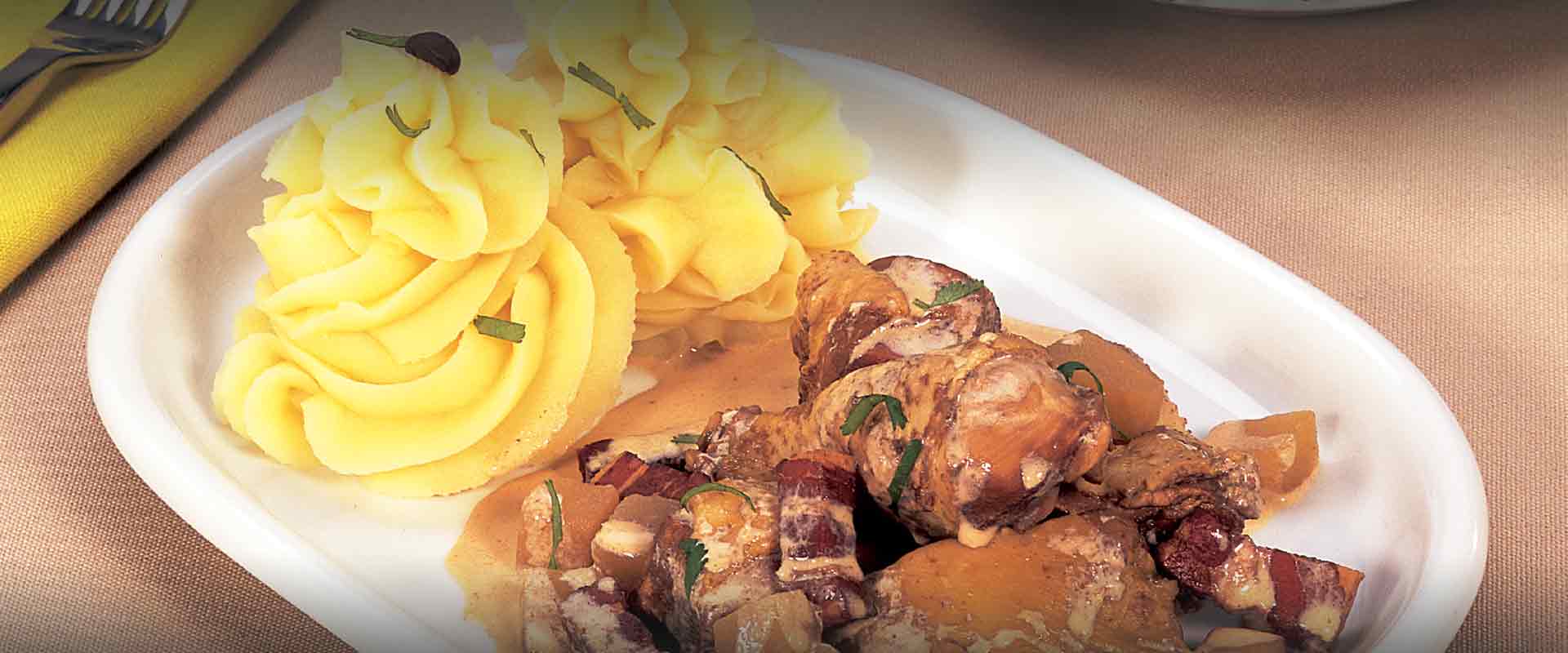 Frango com bacon e café | SICAL